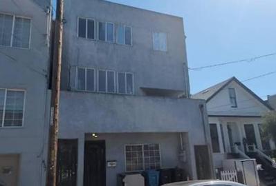 Online Real Estate Auctions & Foreclosure Homes For Sale | RealtyBid